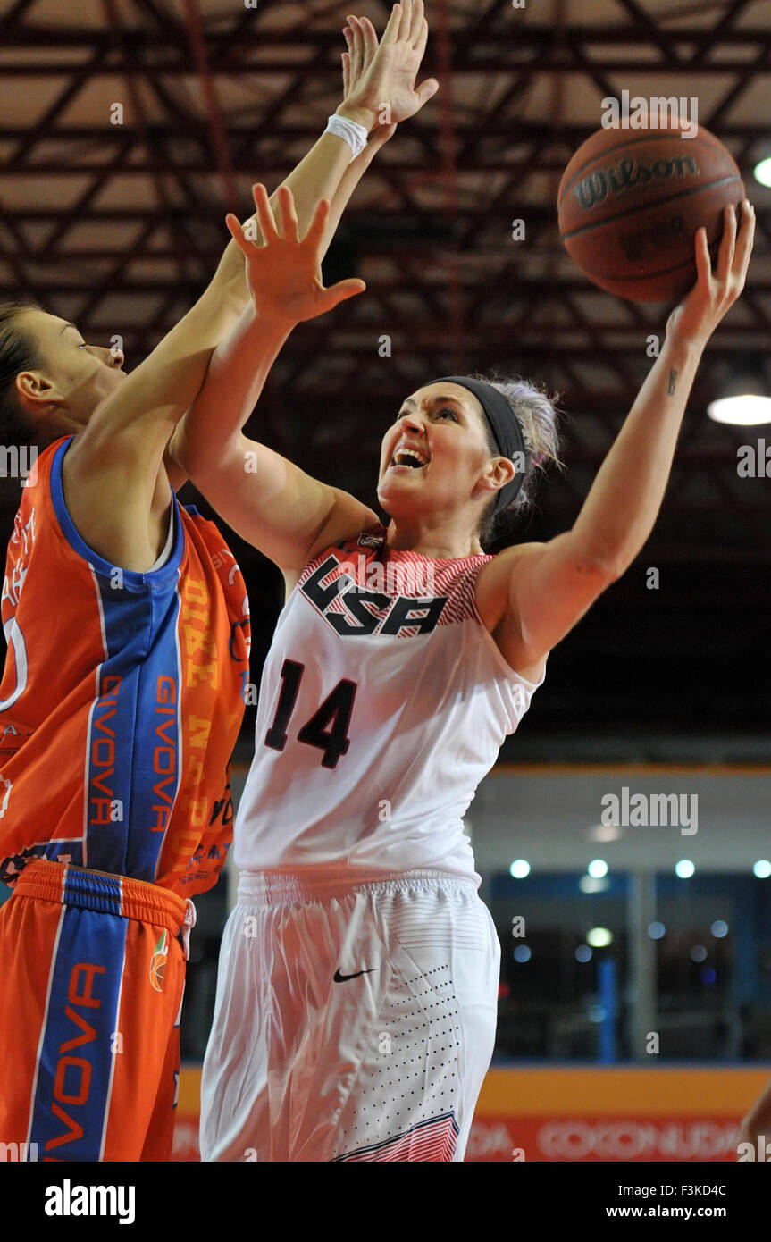 Stefanie Dolson Height Weight