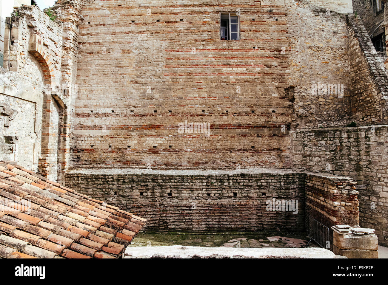 Thermae of Constantine, Arles, France Stock Photo - Alamy