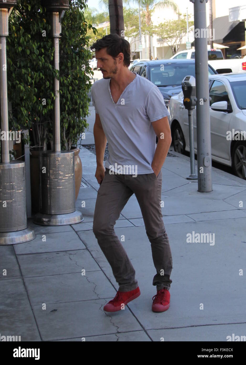 Pedro Pascal spotted out to lunch in Beverly Hills Featuring: Pedro ...