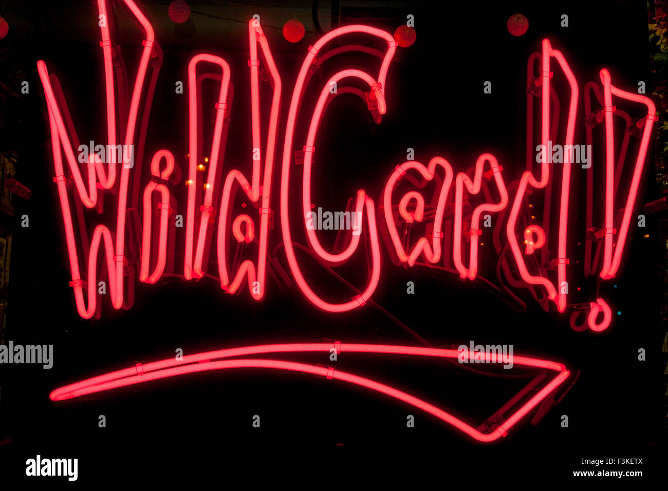 Wild card neon sign hi-res stock photography and images - Alamy