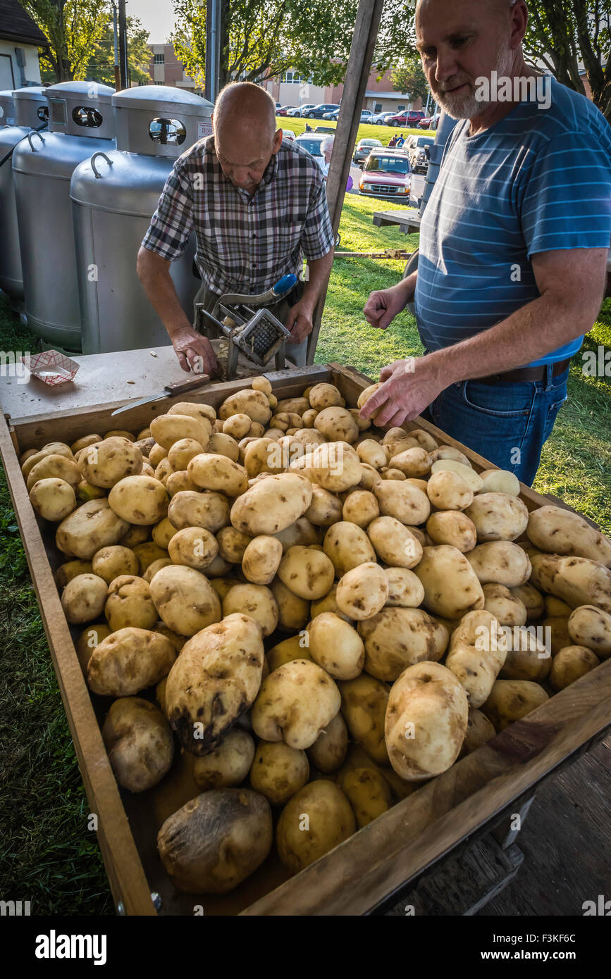 Manheim, Pennsylvania, USA. Lancaster county, last of the Fall fairs ...