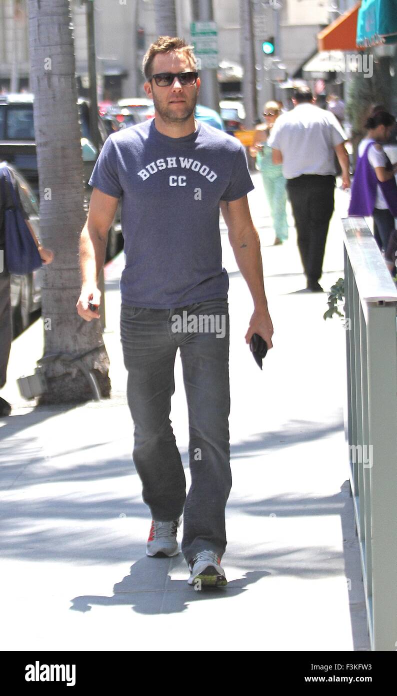 'Smallville' star Michael Rosenbaum spotted out shopping in Beverly ...