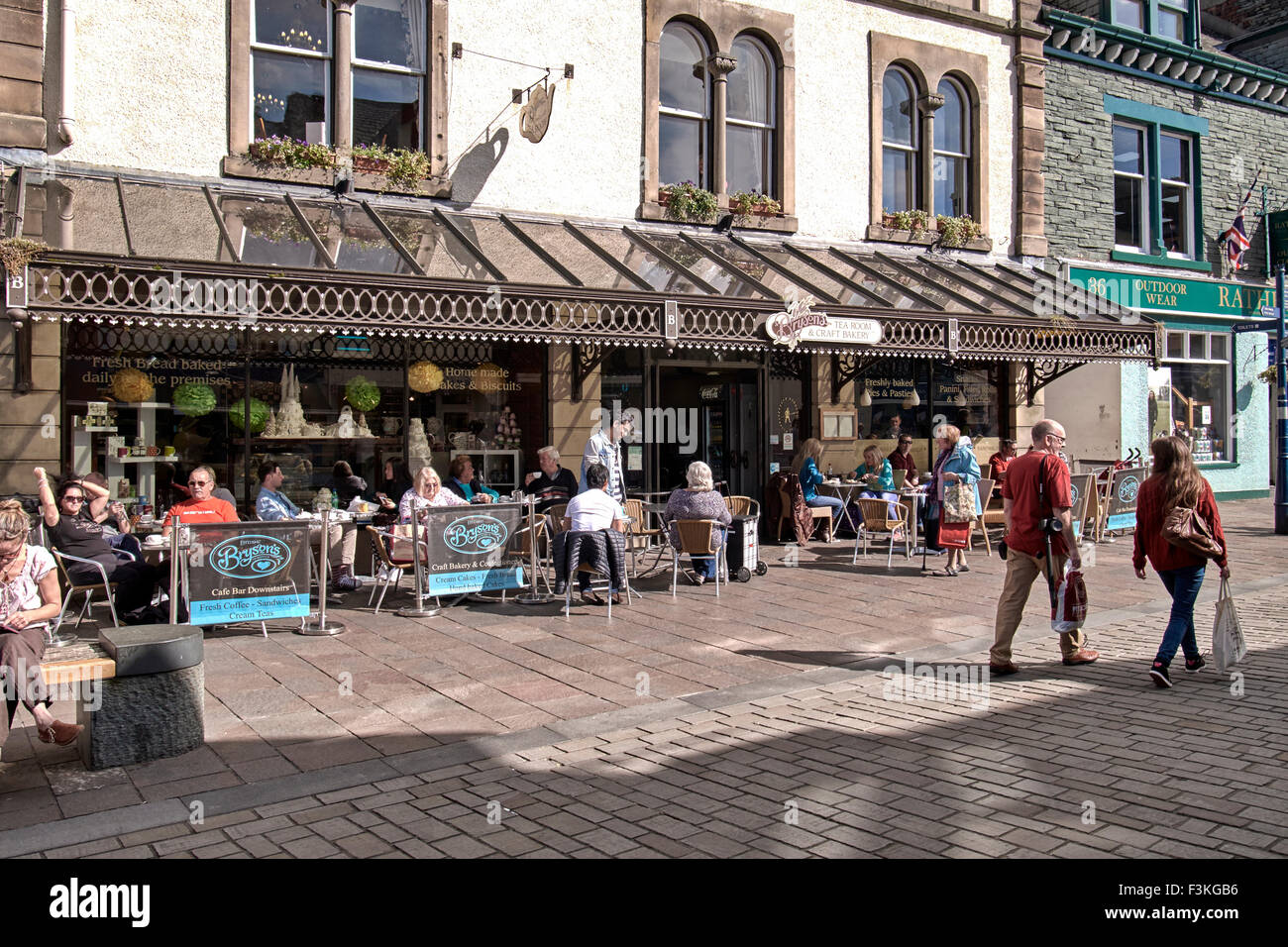 Lake district keswick cafe hi-res stock photography and images - Alamy