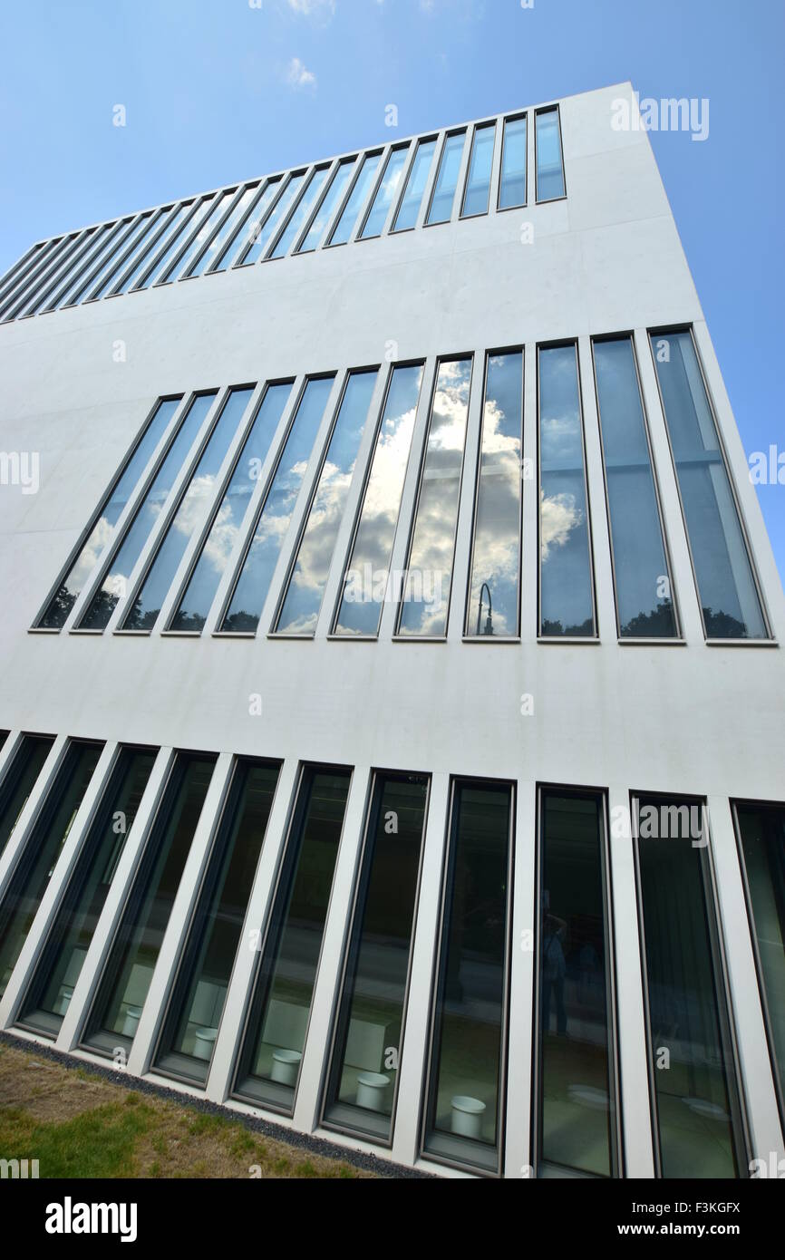 A modern office building in Munich, Bavaria, Germany Stock Photo - Alamy