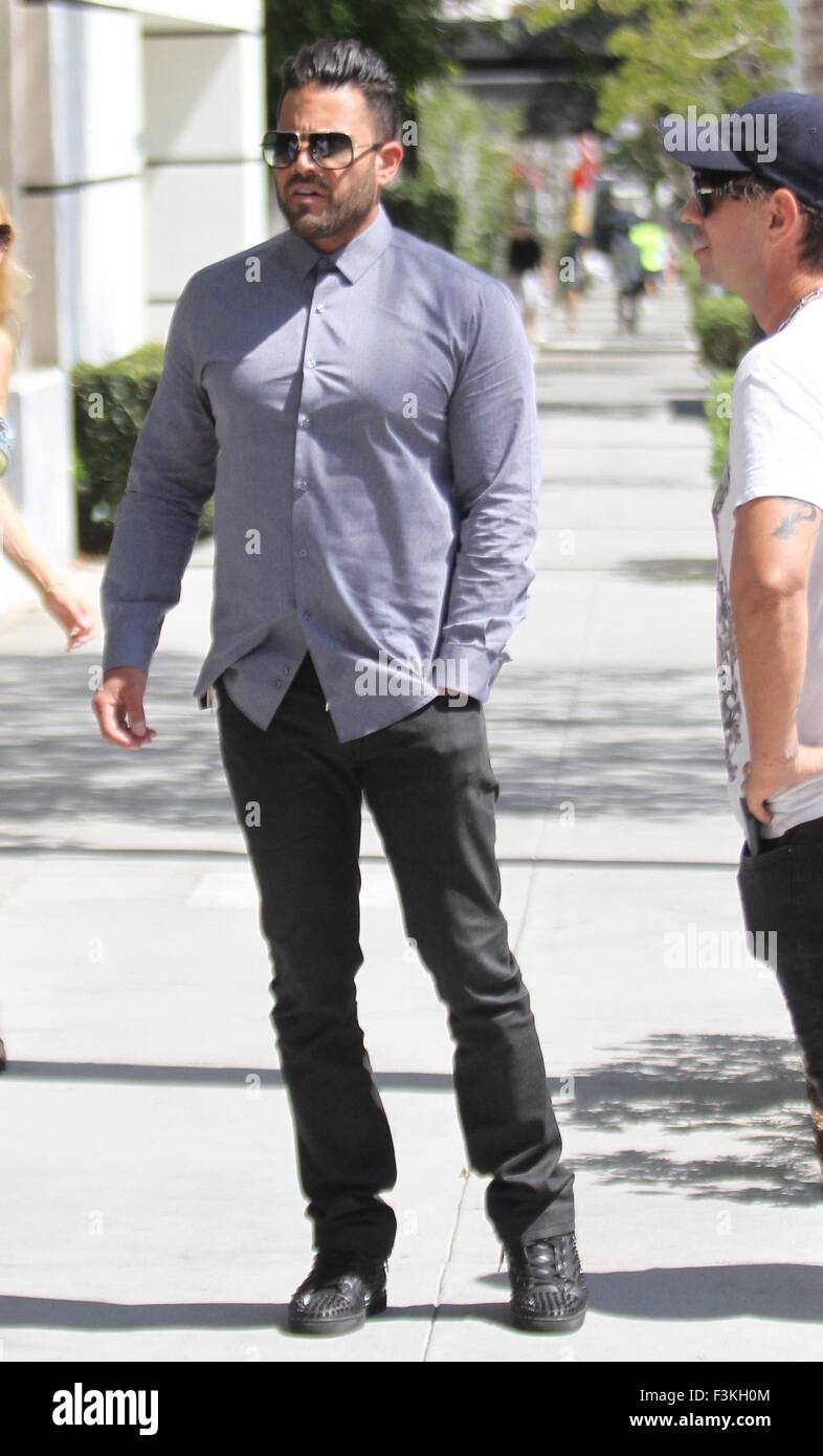'Shahs of Sunset' star Mike Shouhed out shopping in Beverly Hills ...