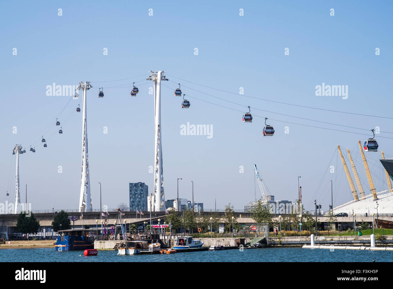 Emirates Air Line, Royal Docks, London, England, U.K Stock Photo - Alamy