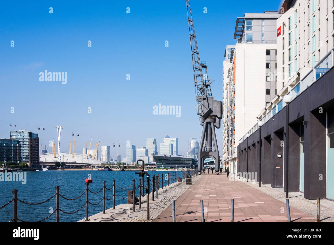 Royal victoria dock hi-res stock photography and images - Alamy