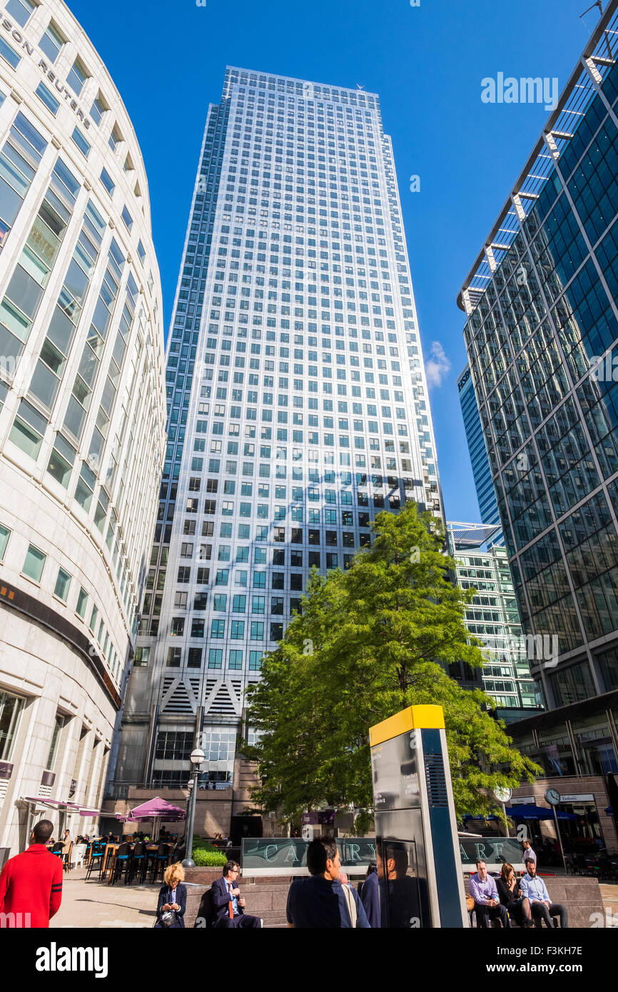 1 Canada Square Canary Wharf Docklands, London, England, U.K Stock ...
