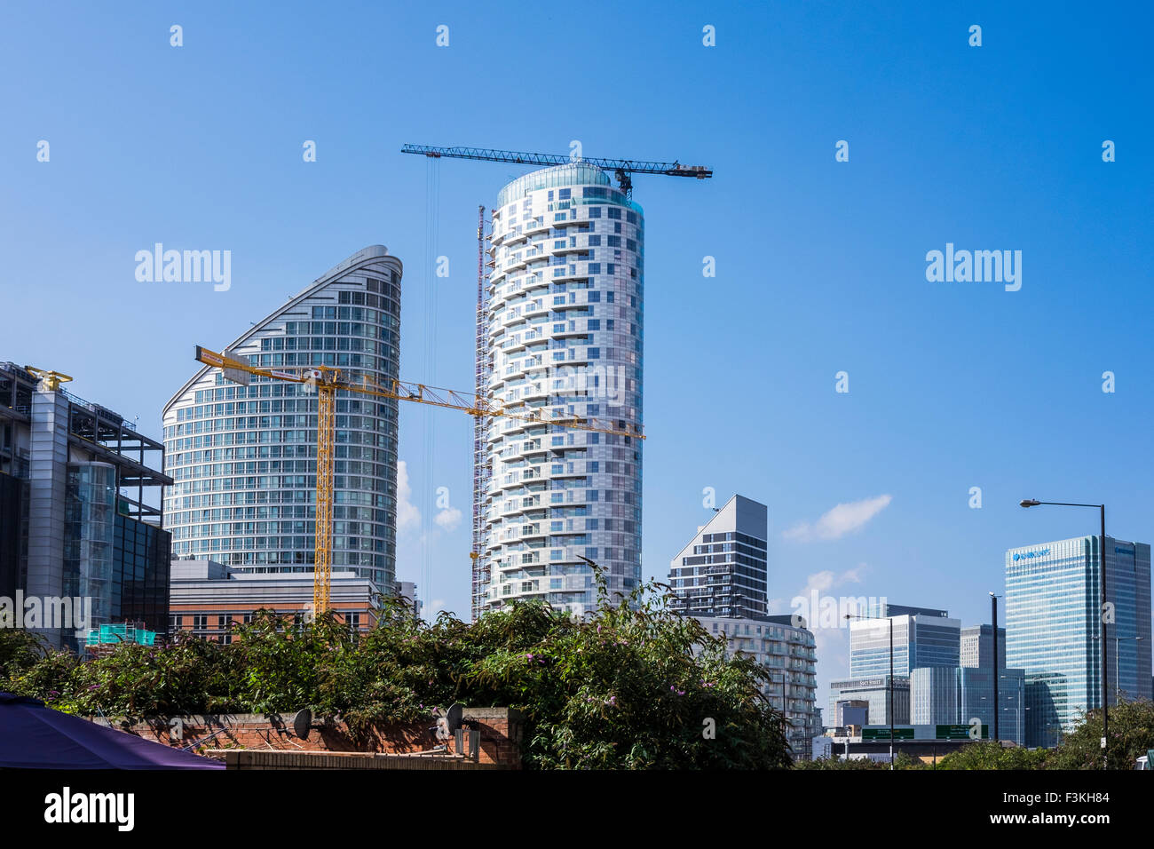 High rise construction Blackwall, London, England, U.K Stock Photo - Alamy