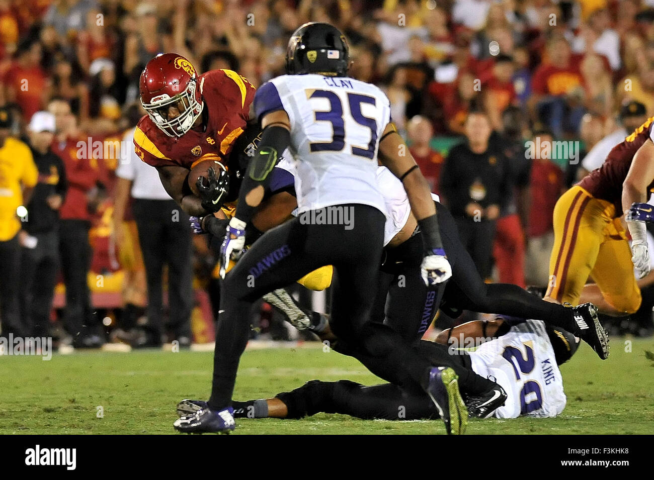 Los Angeles, CA, USA. 8th Oct, 2015. USC Trojans running back Tre ...