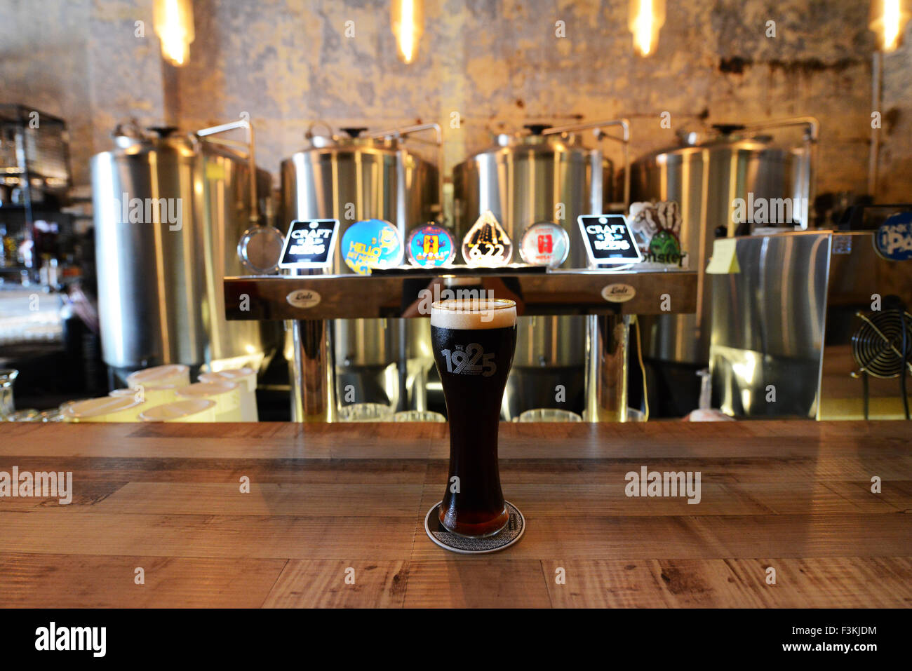 Microbrewery hi-res stock photography and images - Alamy