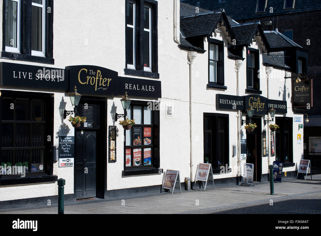 The Crofter Bar, High Street, Fort William, Highland, Scotland, UK ...
