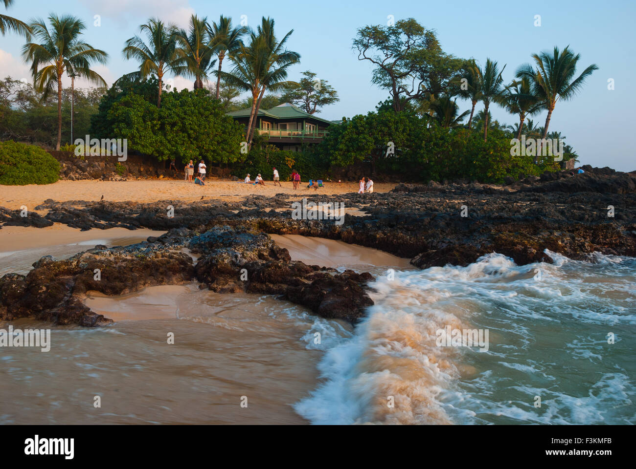Maui beach landscape hi-res stock photography and images - Alamy