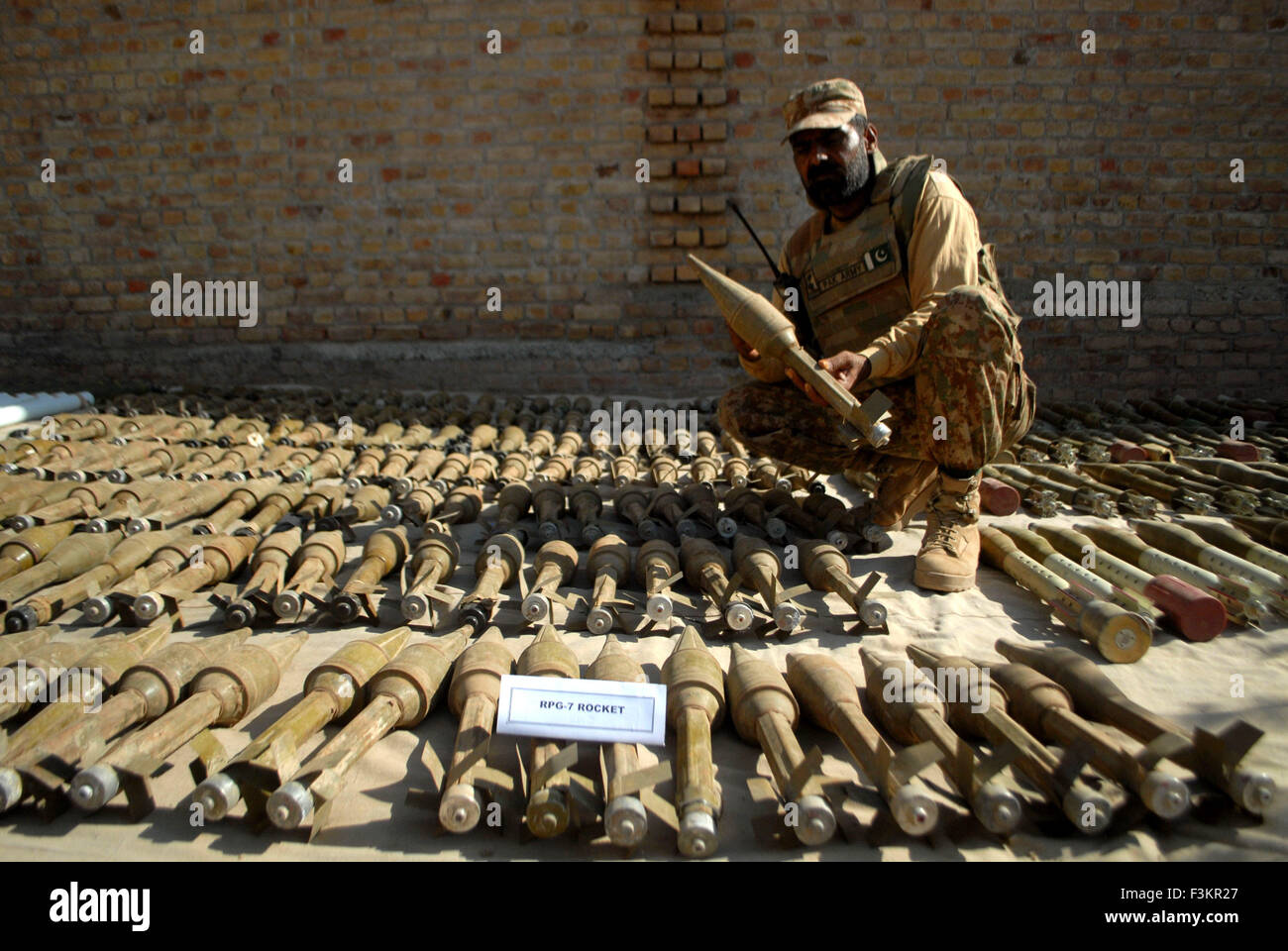 Soldier materials hi-res stock photography and images - Alamy