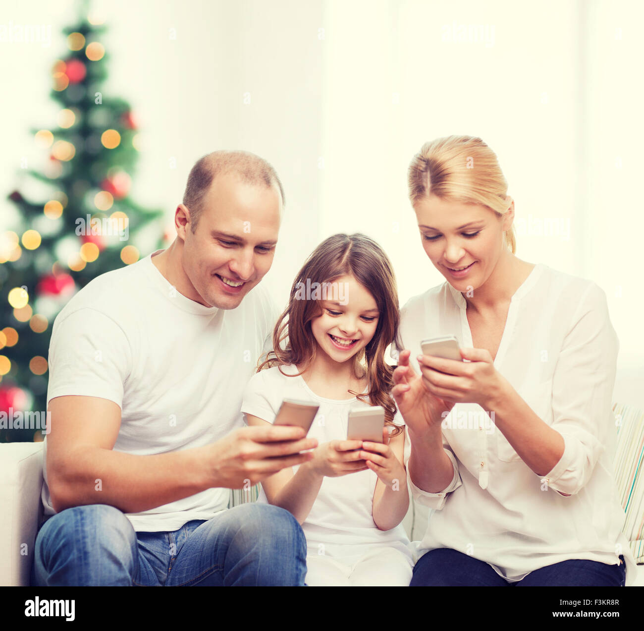 Teenage girl texting family hi-res stock photography and images - Alamy