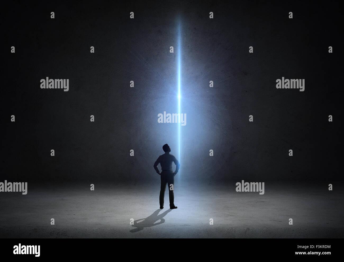 Light over dark hi-res stock photography and images - Alamy