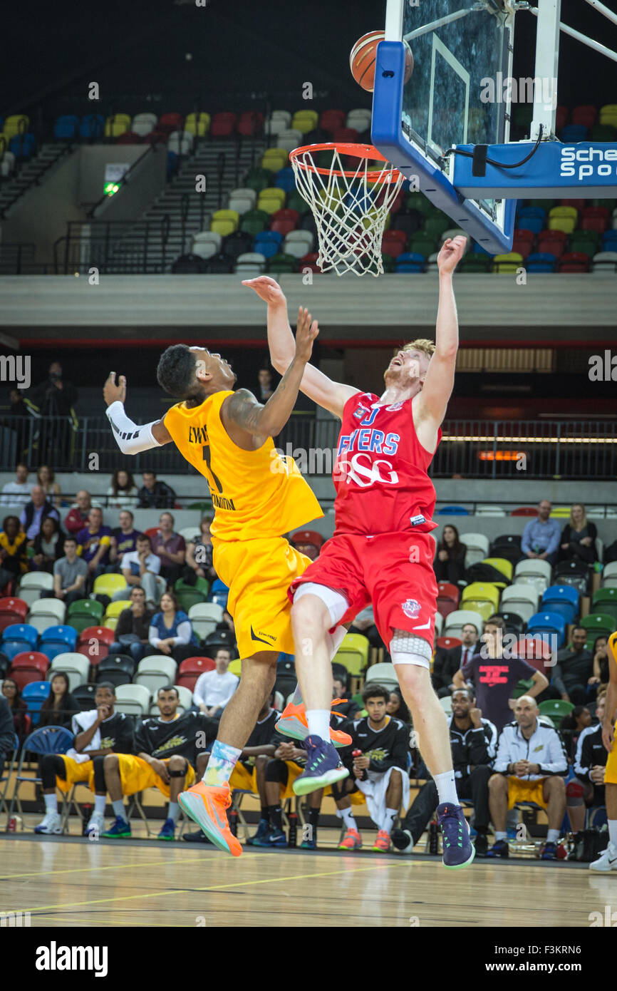 Nick lewis hi-res stock photography and images - Alamy