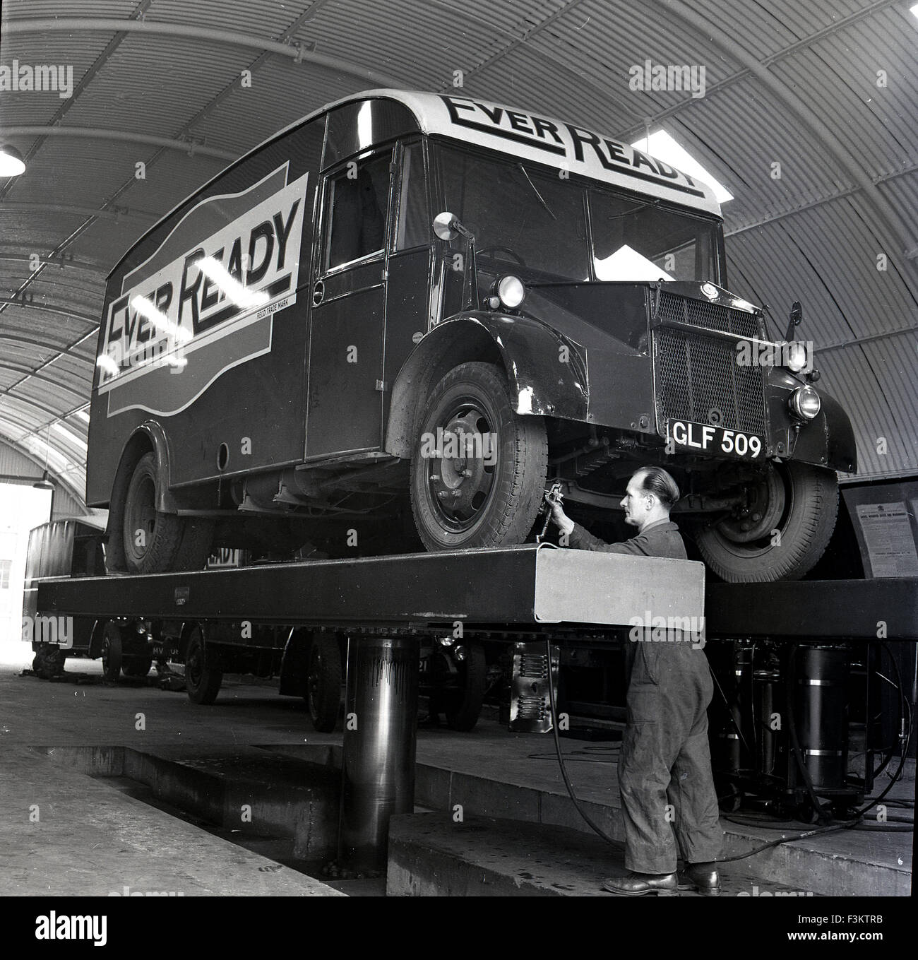Historical, 1950s, A delivery van of the British Ever Ready Electrical ...