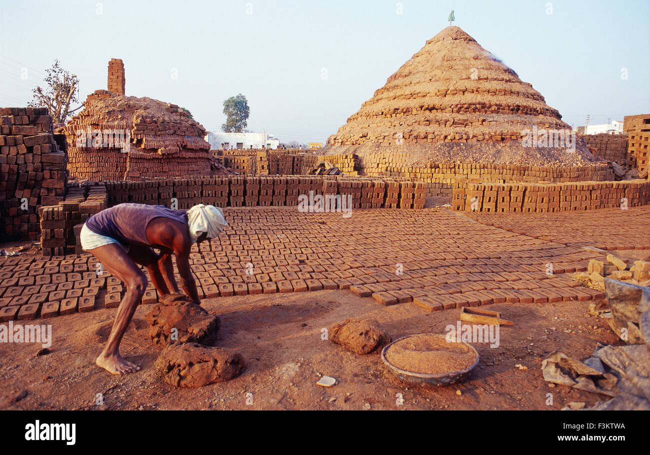 Brickyard hi-res stock photography and images - Alamy