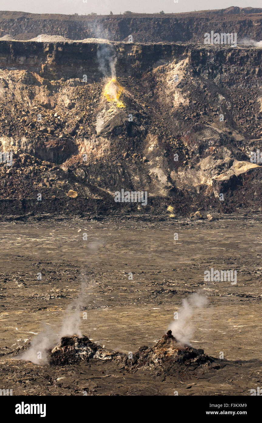 Ancient fire pit hi-res stock photography and images - Alamy