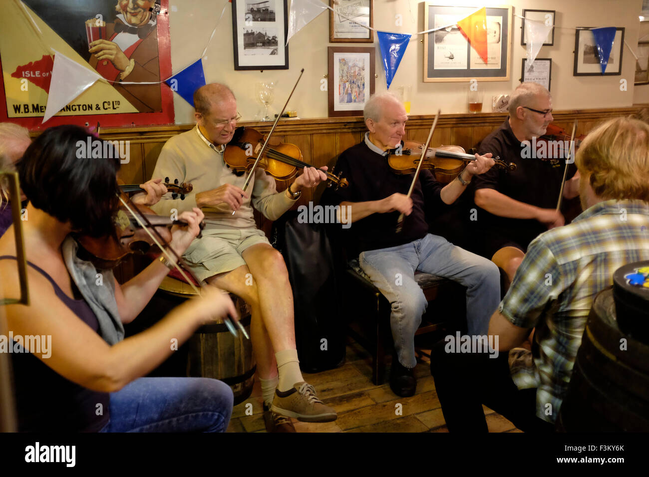 The Ale House Band Irish Night fiddle players Yacht Racing, Shore side ...