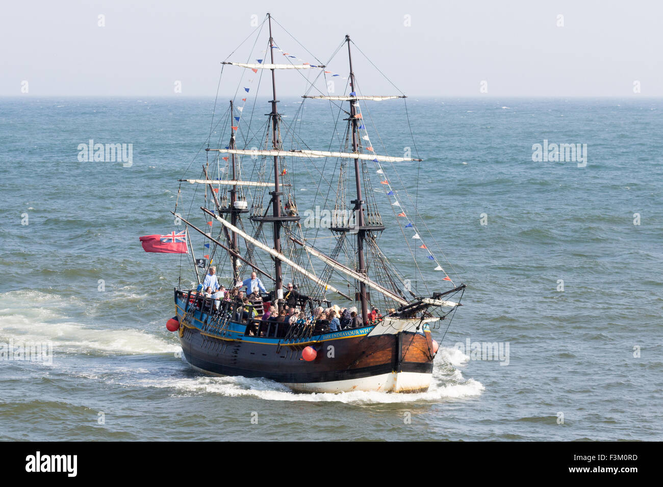 Whitby bark endeavour hi-res stock photography and images - Alamy