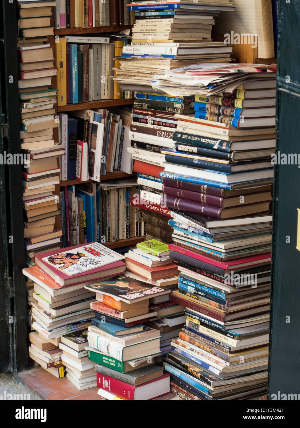 Seville library hi-res stock photography and images - Alamy