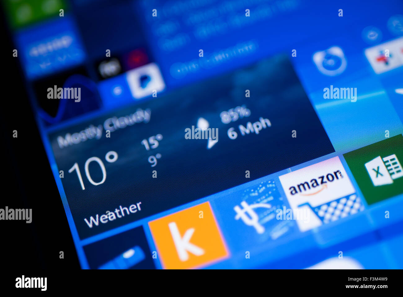 Windows tiles hi-res stock photography and images - Alamy