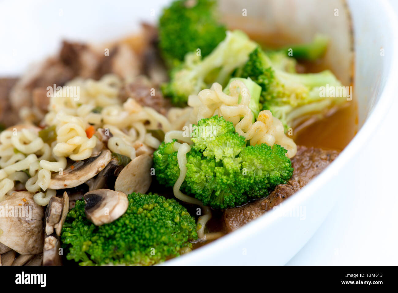 Beef and vegetable home-made Japanese ramen Stock Photo - Alamy