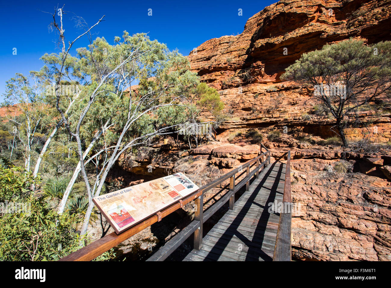 Kings canyon walk, australia hi-res stock photography and images - Alamy