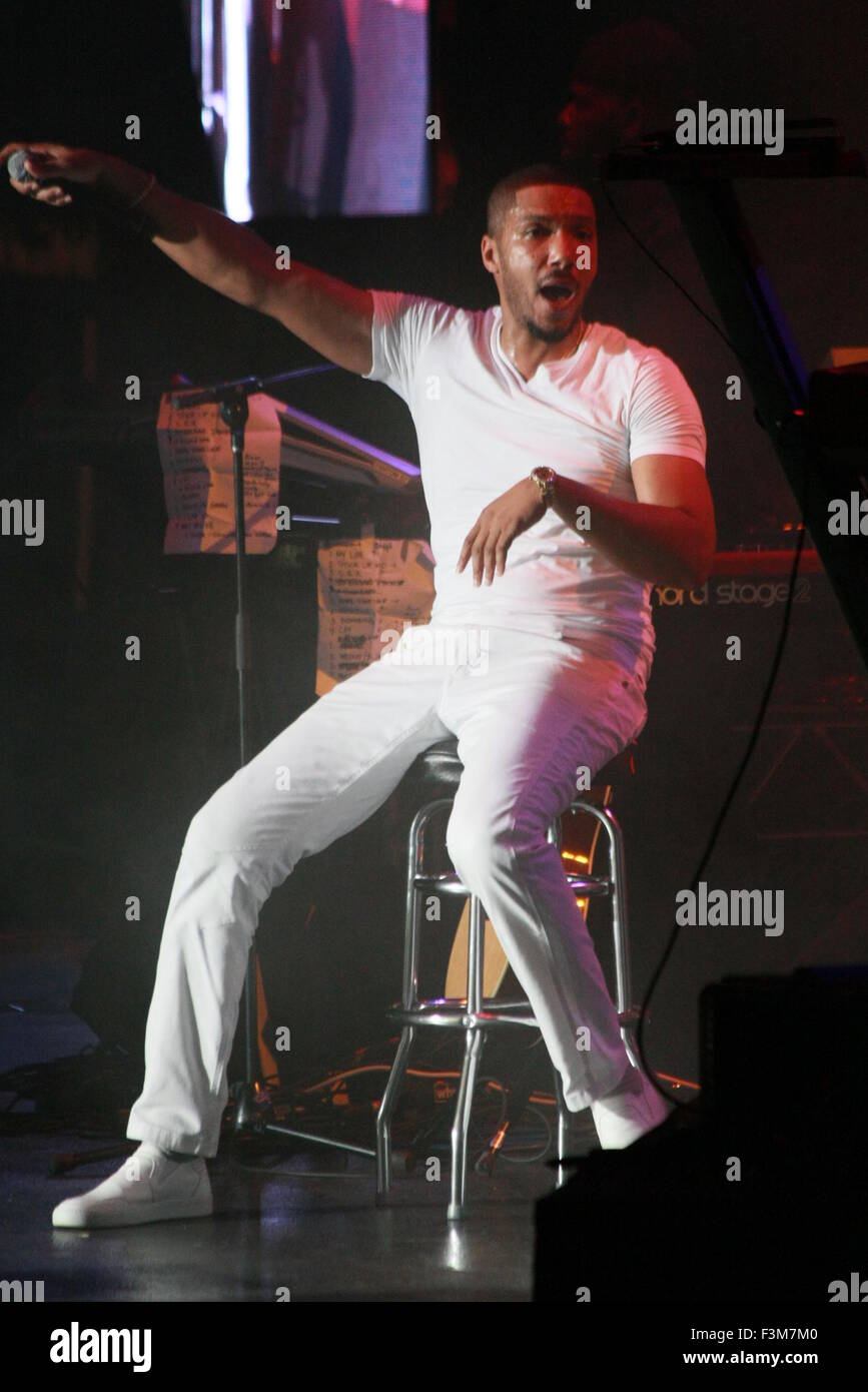 Lyfe Jennings performs at the Dell Music Center in Philadelphia ...
