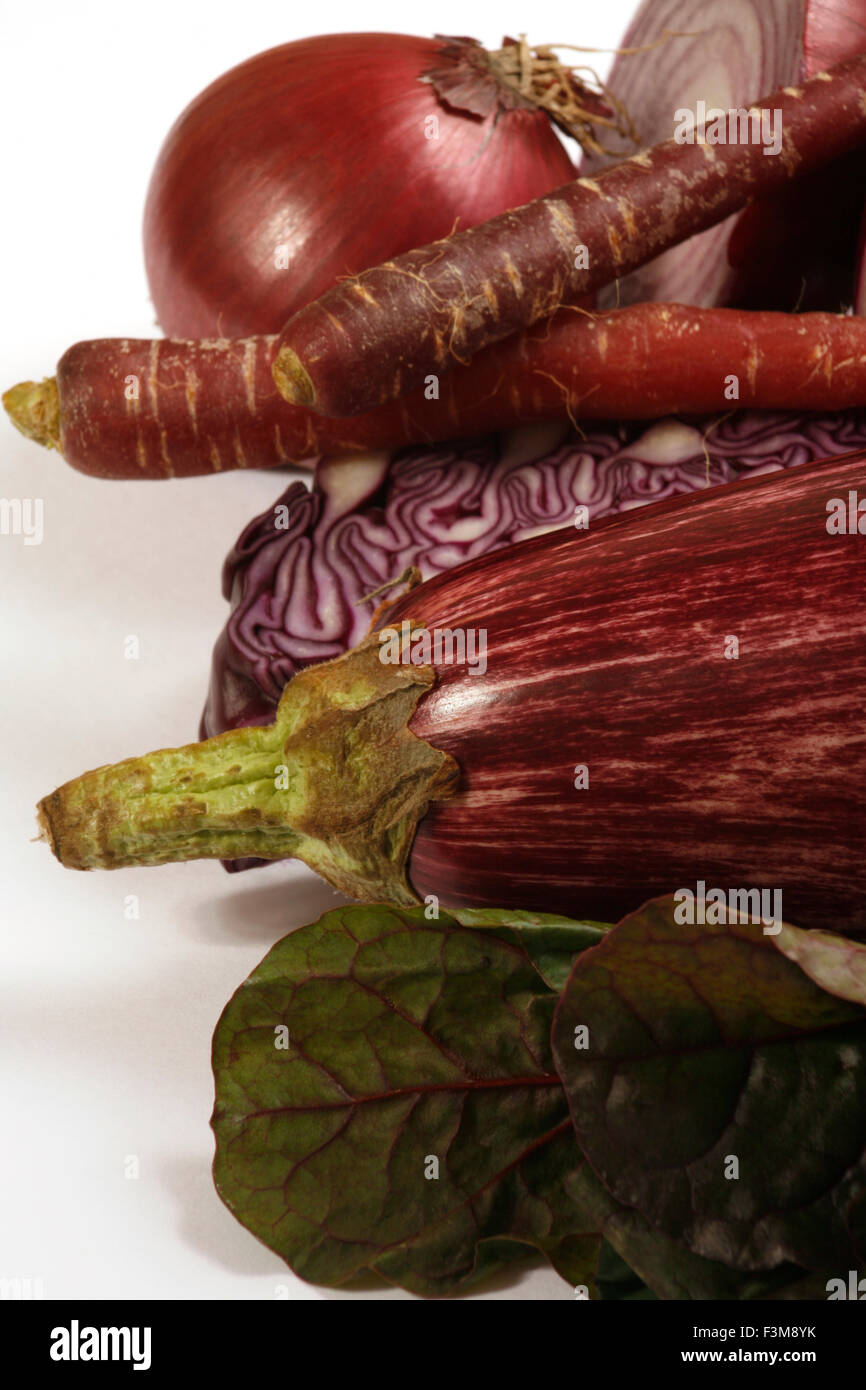 Purple red colours hi-res stock photography and images - Alamy