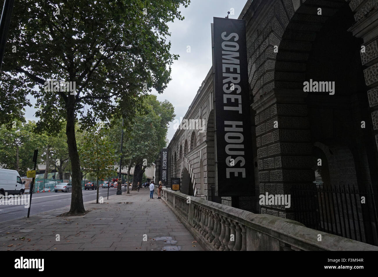 Somerset House, Embankment entrance, London, England Stock Photo - Alamy