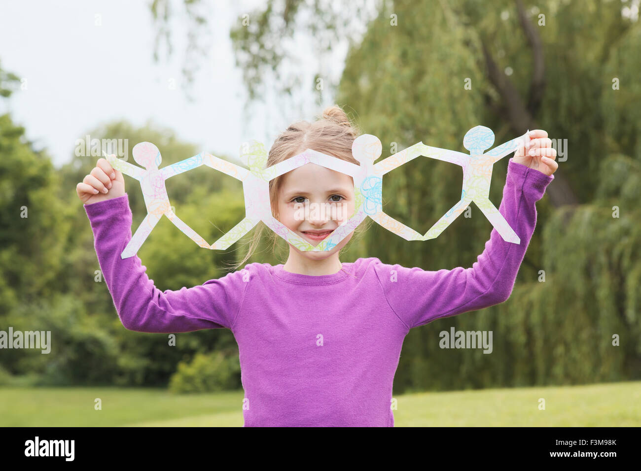School paper chain hi-res stock photography and images - Alamy