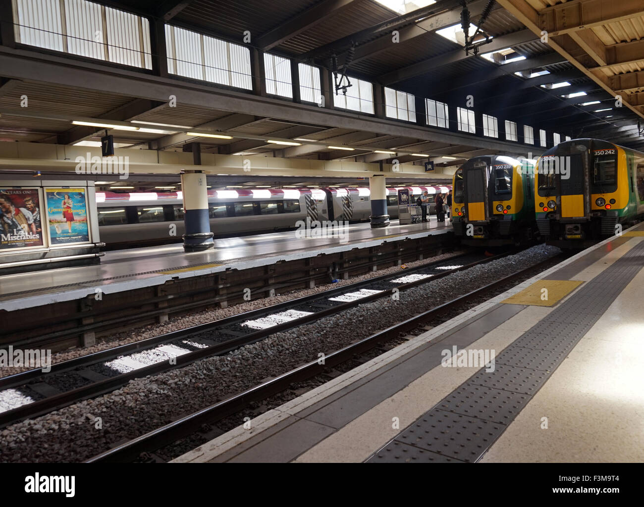 The platforms at Euston Station, London, UK Stock Photo - Alamy