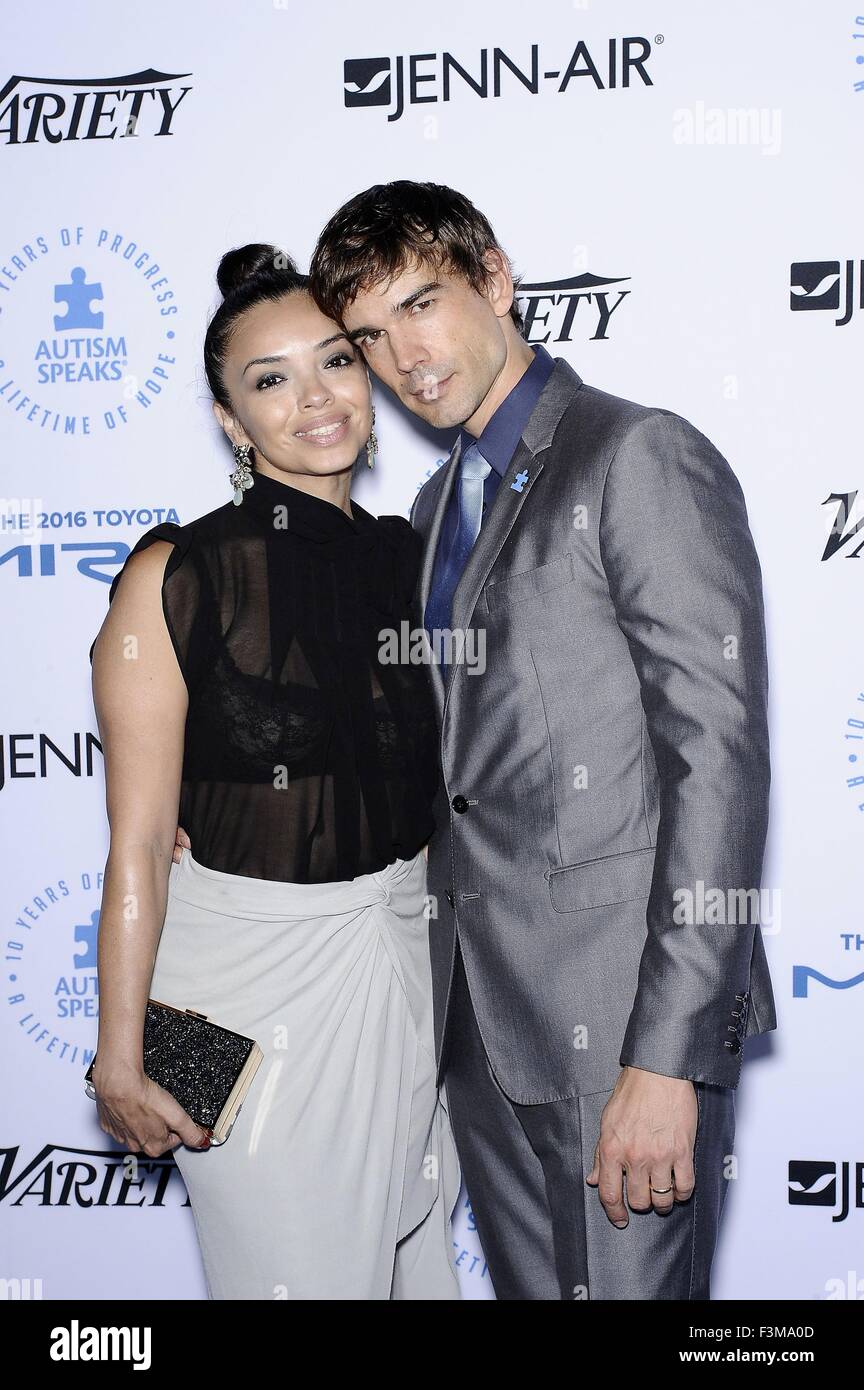 Santa Monica, California, USA. 08th Oct, 2015. Chris Gorham, Anel ...