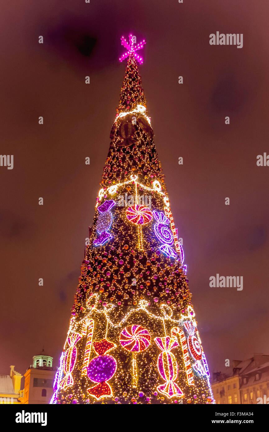 Warsaw tree hi-res stock photography and images - Alamy