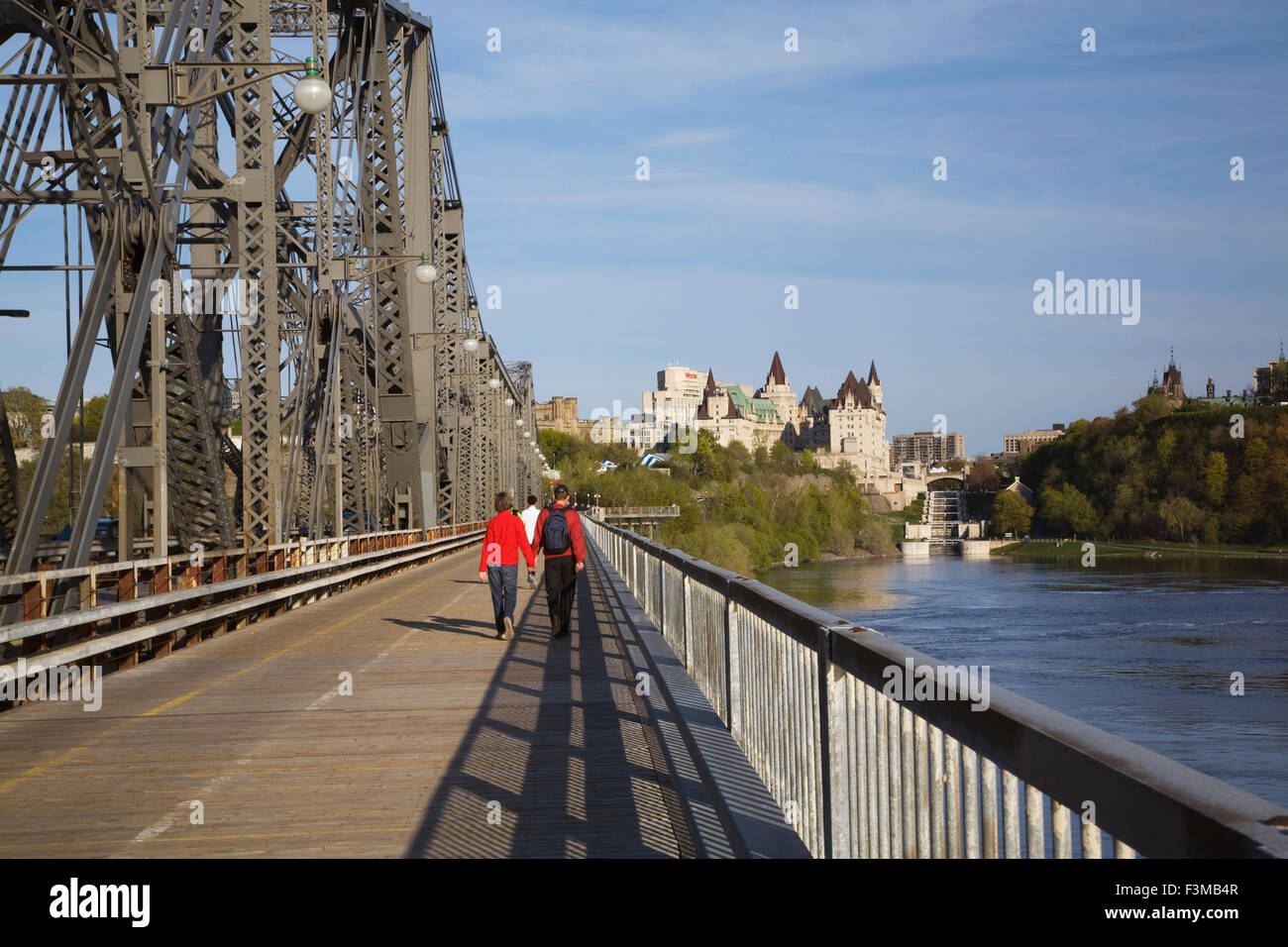 Alexandra Bridges High Resolution Stock Photography and Images - Alamy