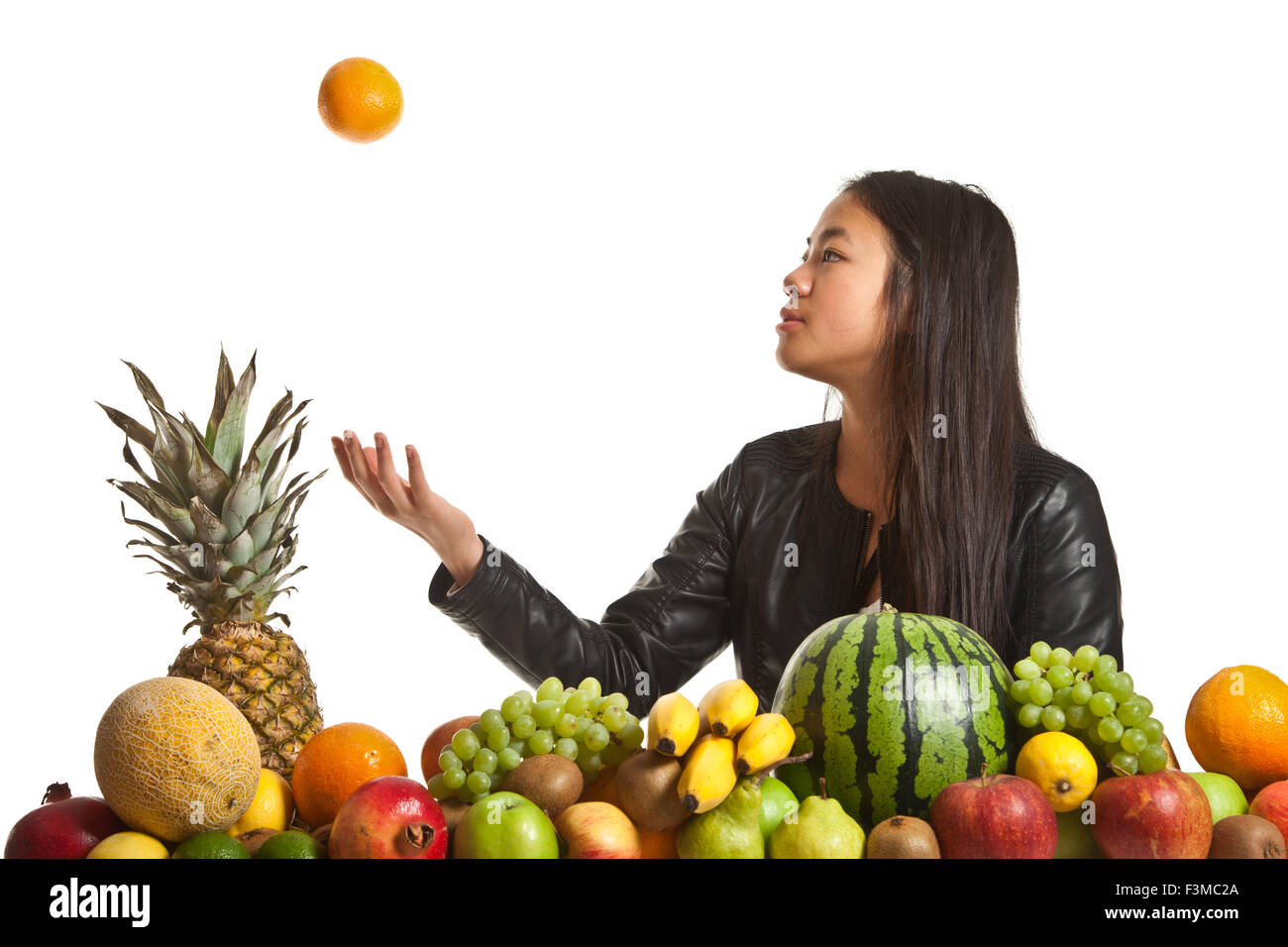 Juggling fruit child hi-res stock photography and images - Alamy