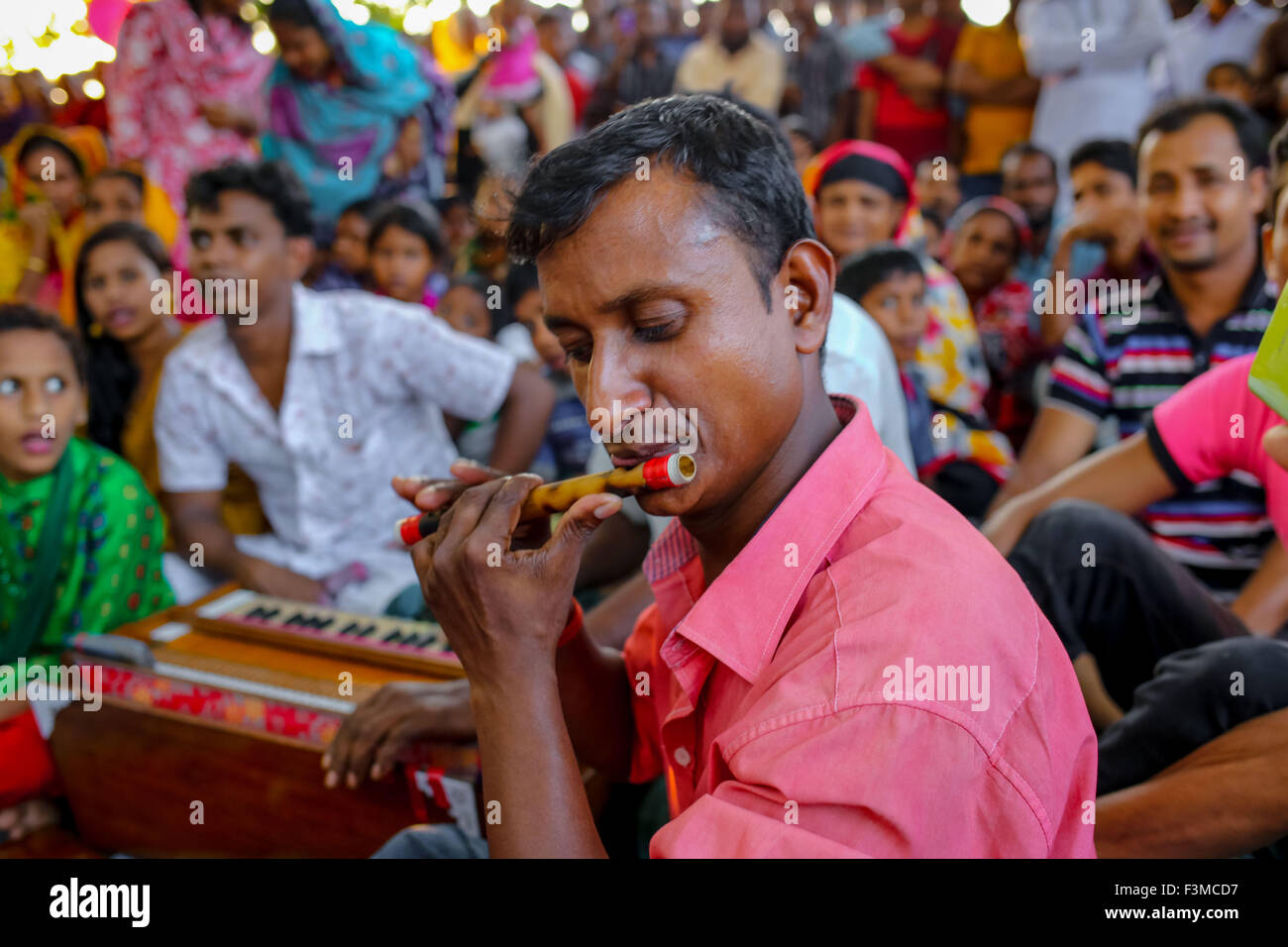Bangladesh folk singer hi-res stock photography and images - Alamy