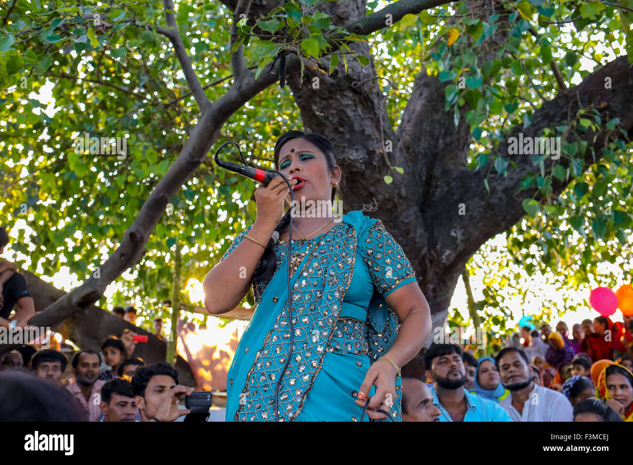 Dhaka, Bangladesh. 9th Oct, 2015. Oct 09, 2015 - Dhaka, Bangladesh ...