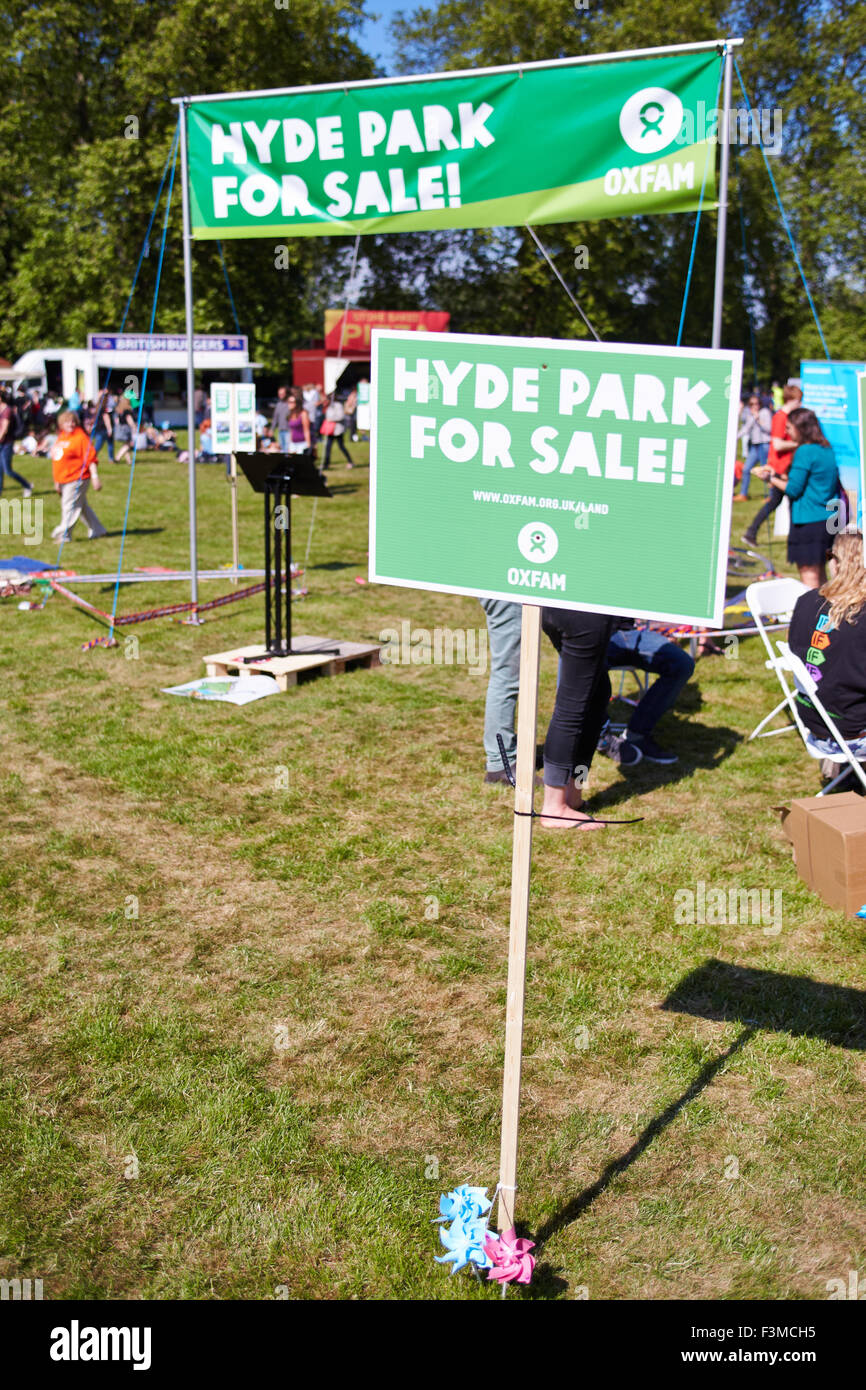 Oxfam banner hi-res stock photography and images - Alamy