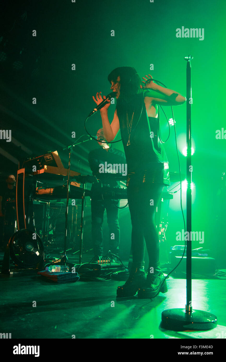 London, UK. 23/09/2015. Pictured: singer Lauren Mayberry. Scottish ...