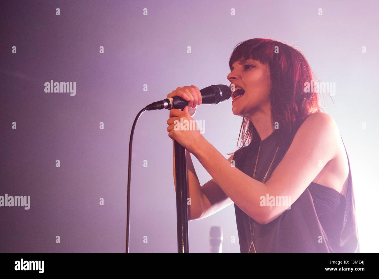 London, UK. 23/09/2015. Pictured: singer Lauren Mayberry. Scottish ...
