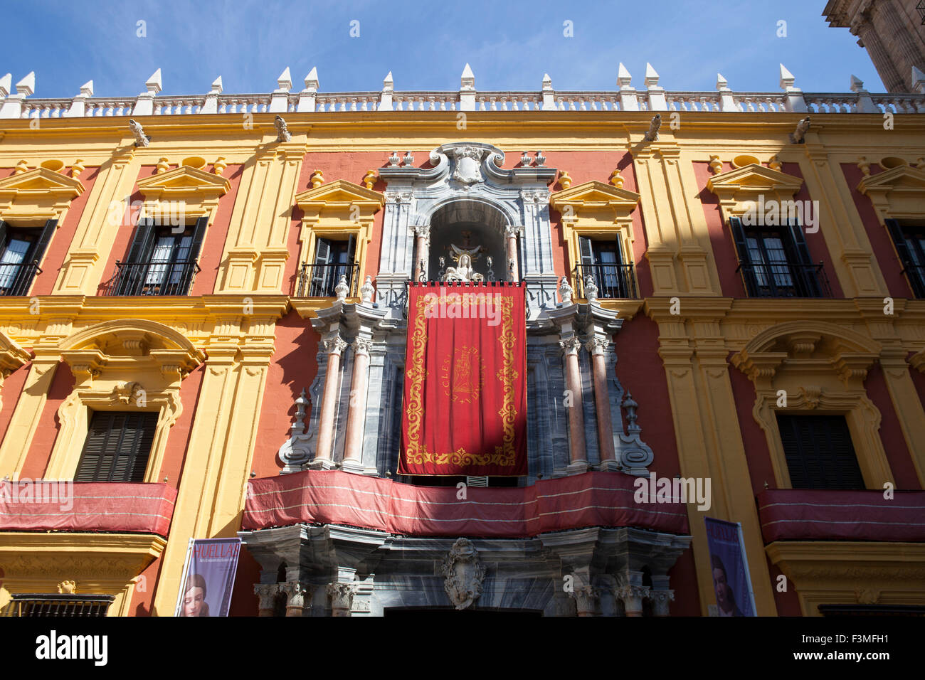 Episcopal palace hi-res stock photography and images - Alamy