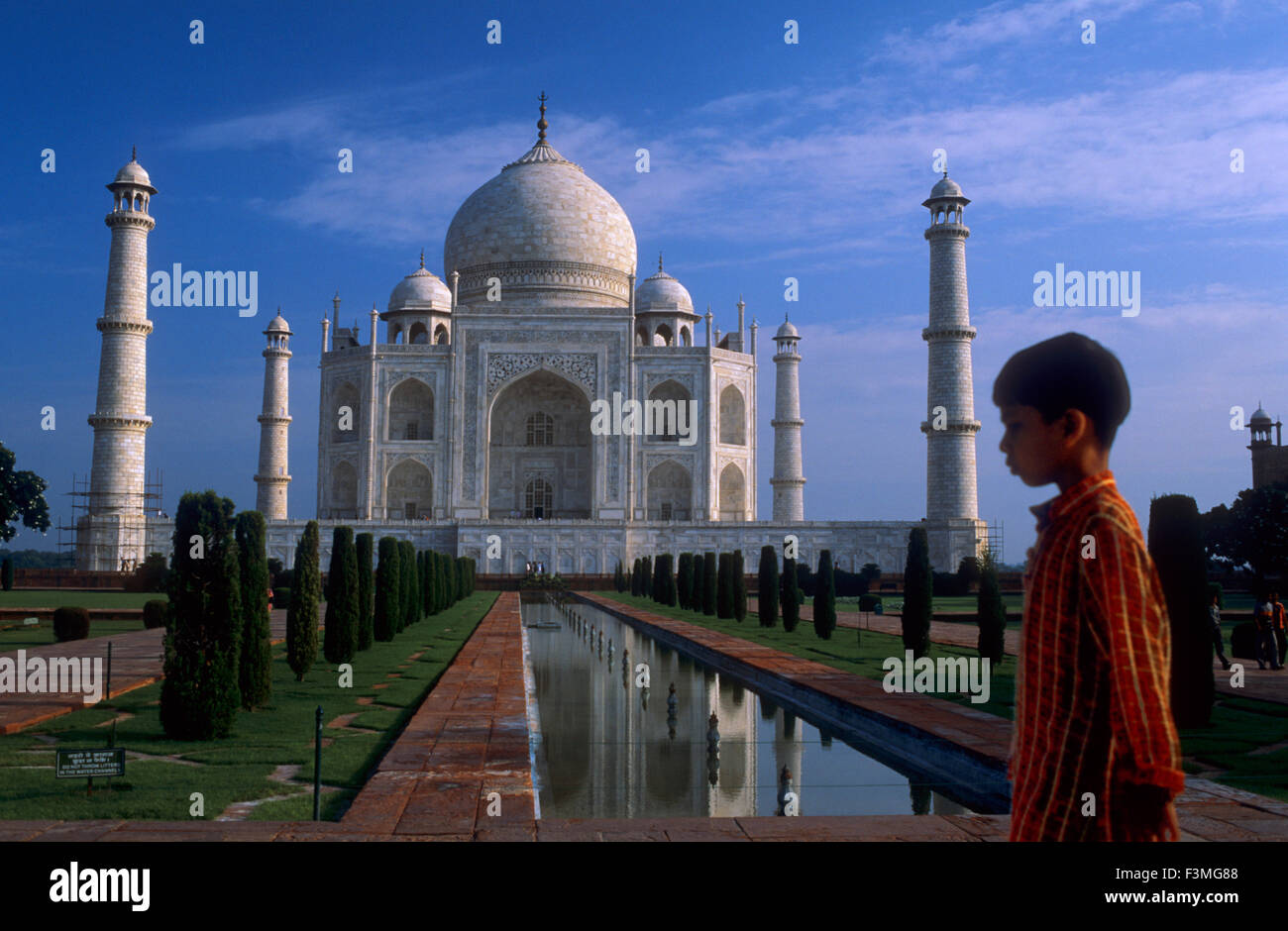 Taj mahal is the finest example of mughal architecture hi-res stock ...