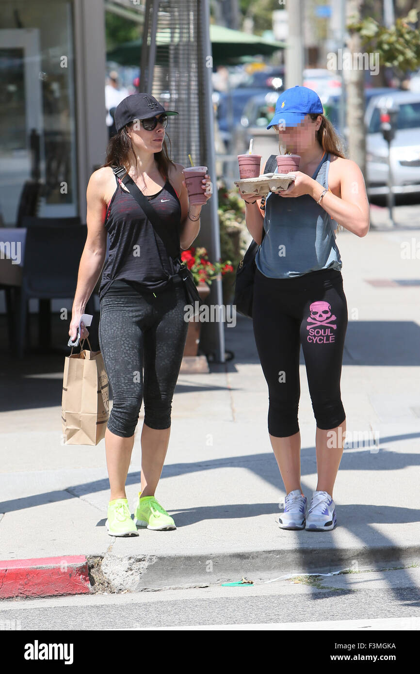 Tana Ramsay and Holly Ramsay pick up smoothies from Juice Crafters ...