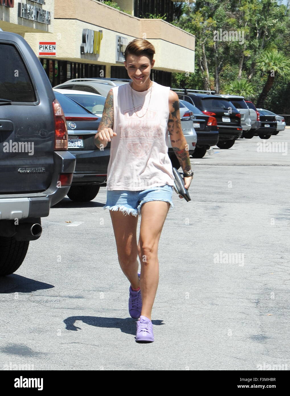 'Orange Is the New Black' star Ruby Rose is all smiles as she heads to ...