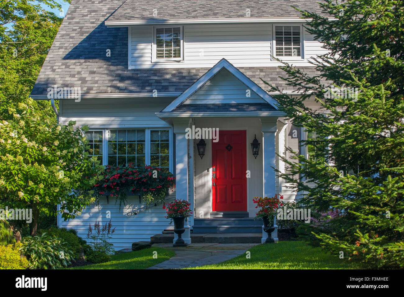 Architecture Canada Clapboard House High Resolution Stock Photography ...