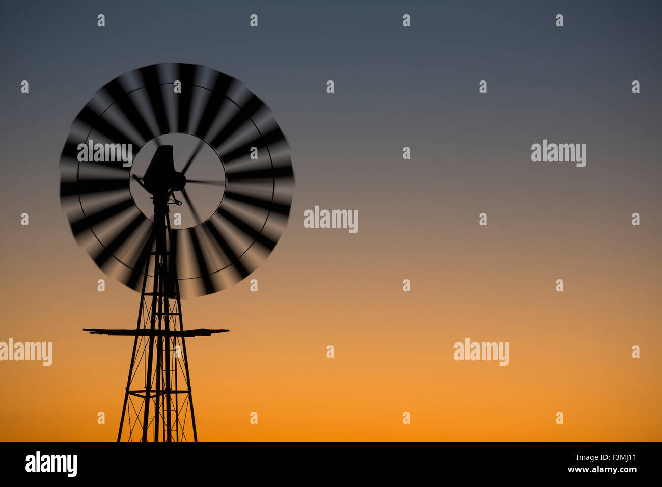 Windmill turning hi-res stock photography and images - Alamy